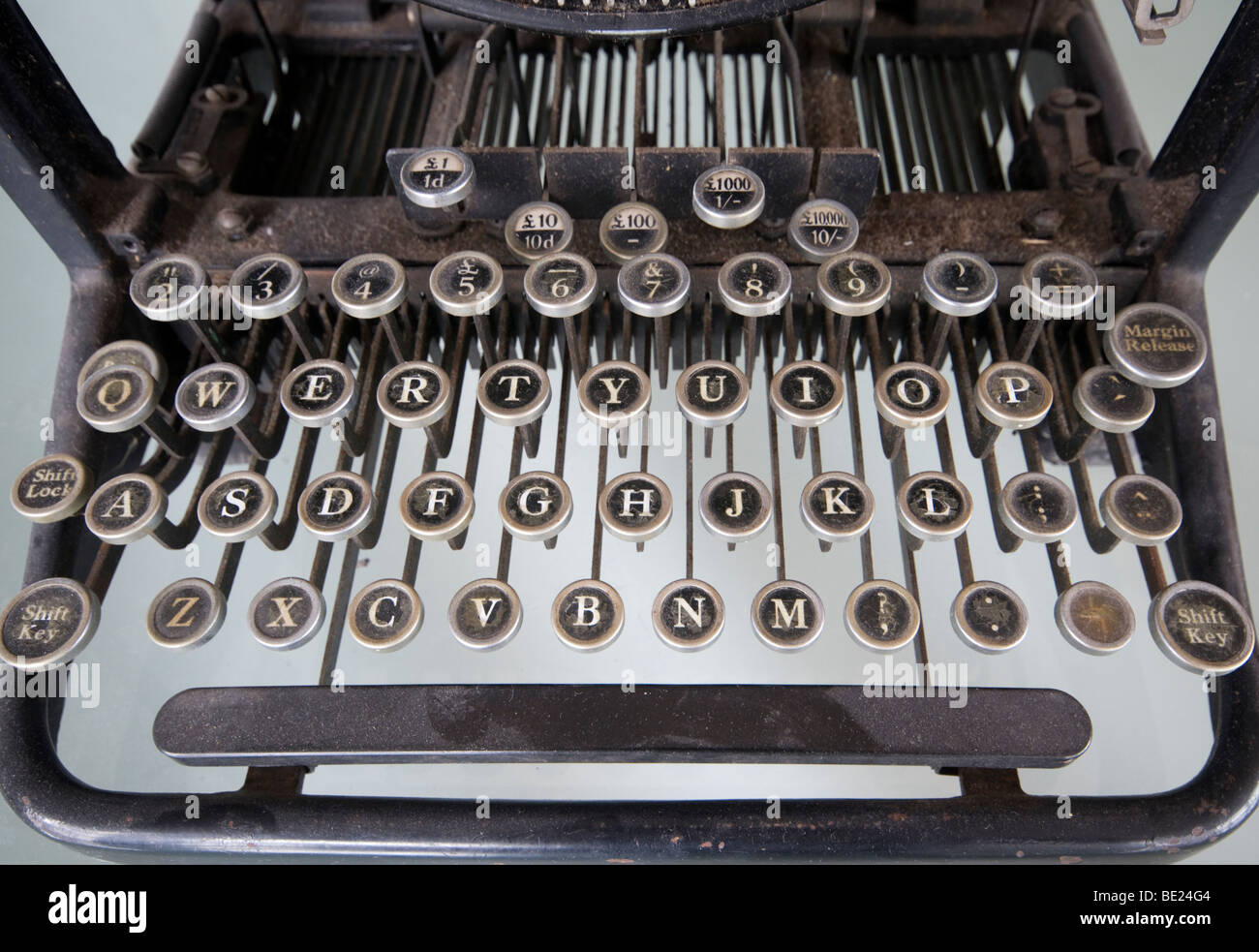 Old fashioned mechanical office typewriter on a plain background Stock ...
