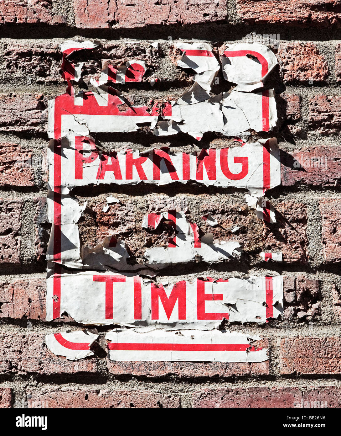 Old no parking sign hi-res stock photography and images - Alamy