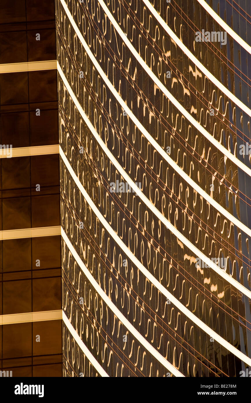 Detail of glass windows on the Wynn hotel building, Las Vegas, Nevada ...