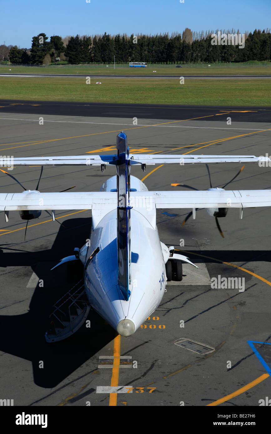 Turbo prop hi-res stock photography and images - Alamy