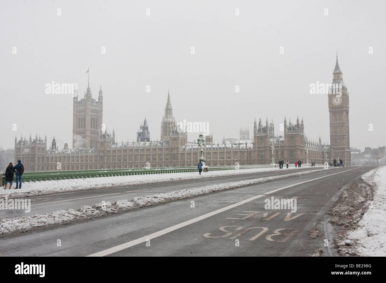 Winter scene westminster bridge in hi-res stock photography and images ...