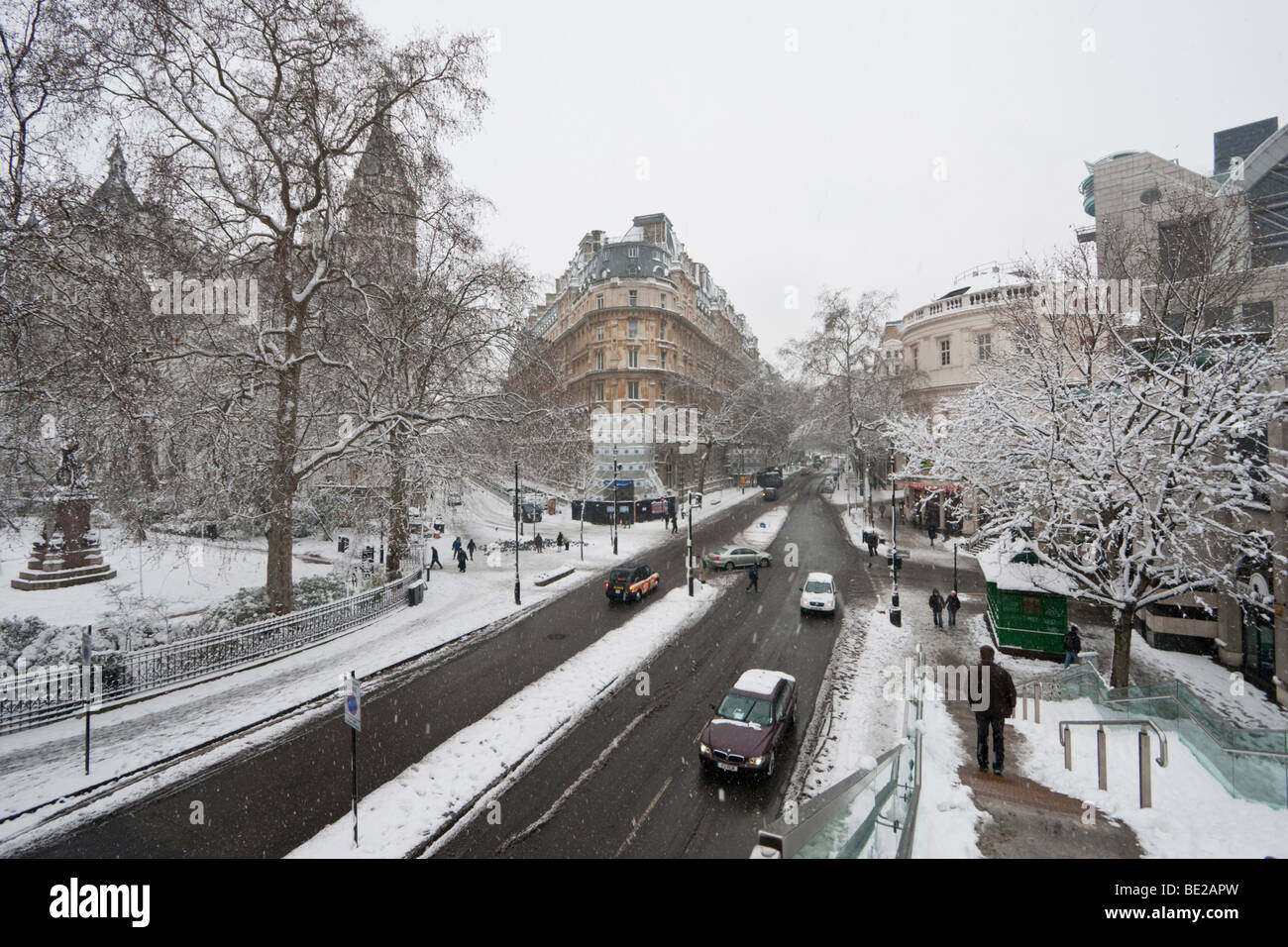 Heavy snow fall london england hi-res stock photography and images - Alamy