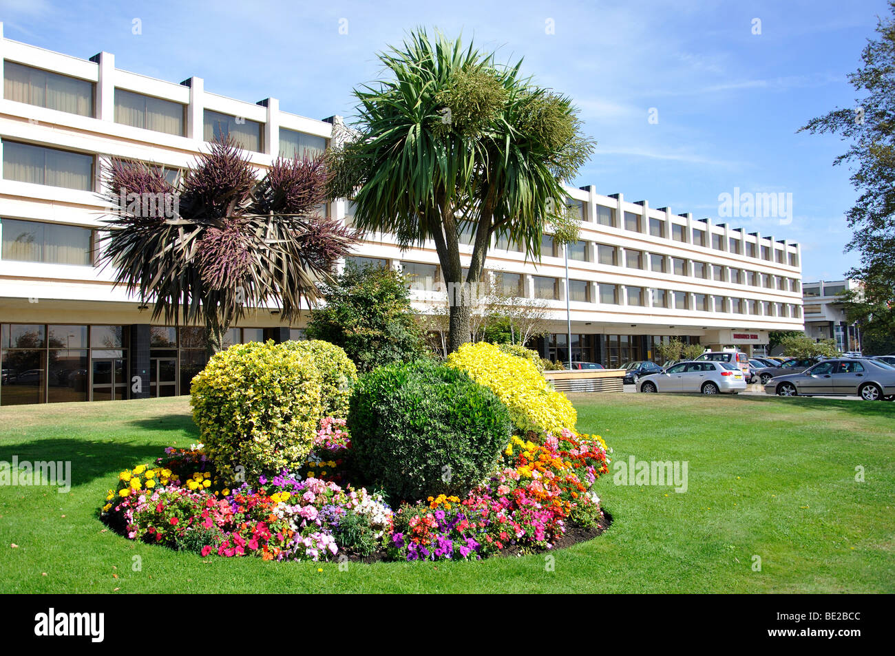 Hounslow bath road hi-res stock photography and images - Alamy