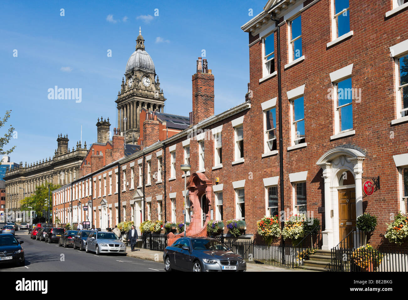 Leeds city centre park square hi-res stock photography and images - Alamy