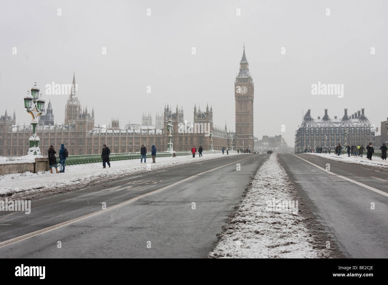 Big ben london christmas snow hi-res stock photography and images - Alamy