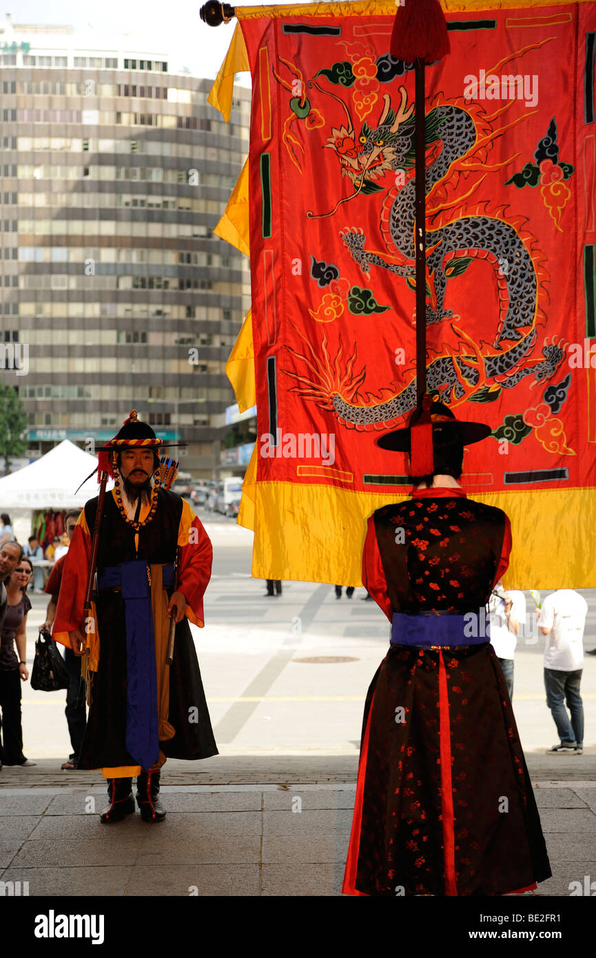Reenactment of ancient Korean soldiers Stock Photo - Alamy