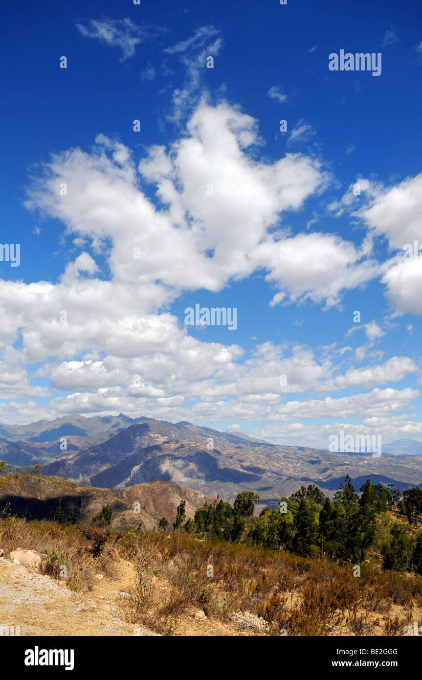 Landscape of the Peruvian Andes in Cajabamba Stock Photo - Alamy