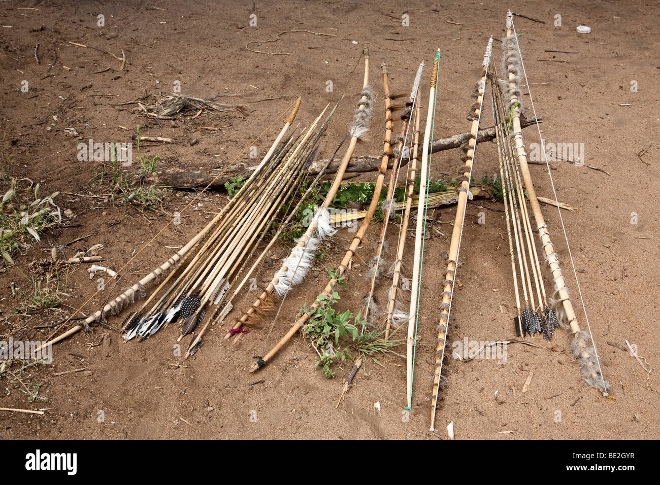 Bow Bows Arrow Arrows High Resolution Stock Photography and Images - Alamy