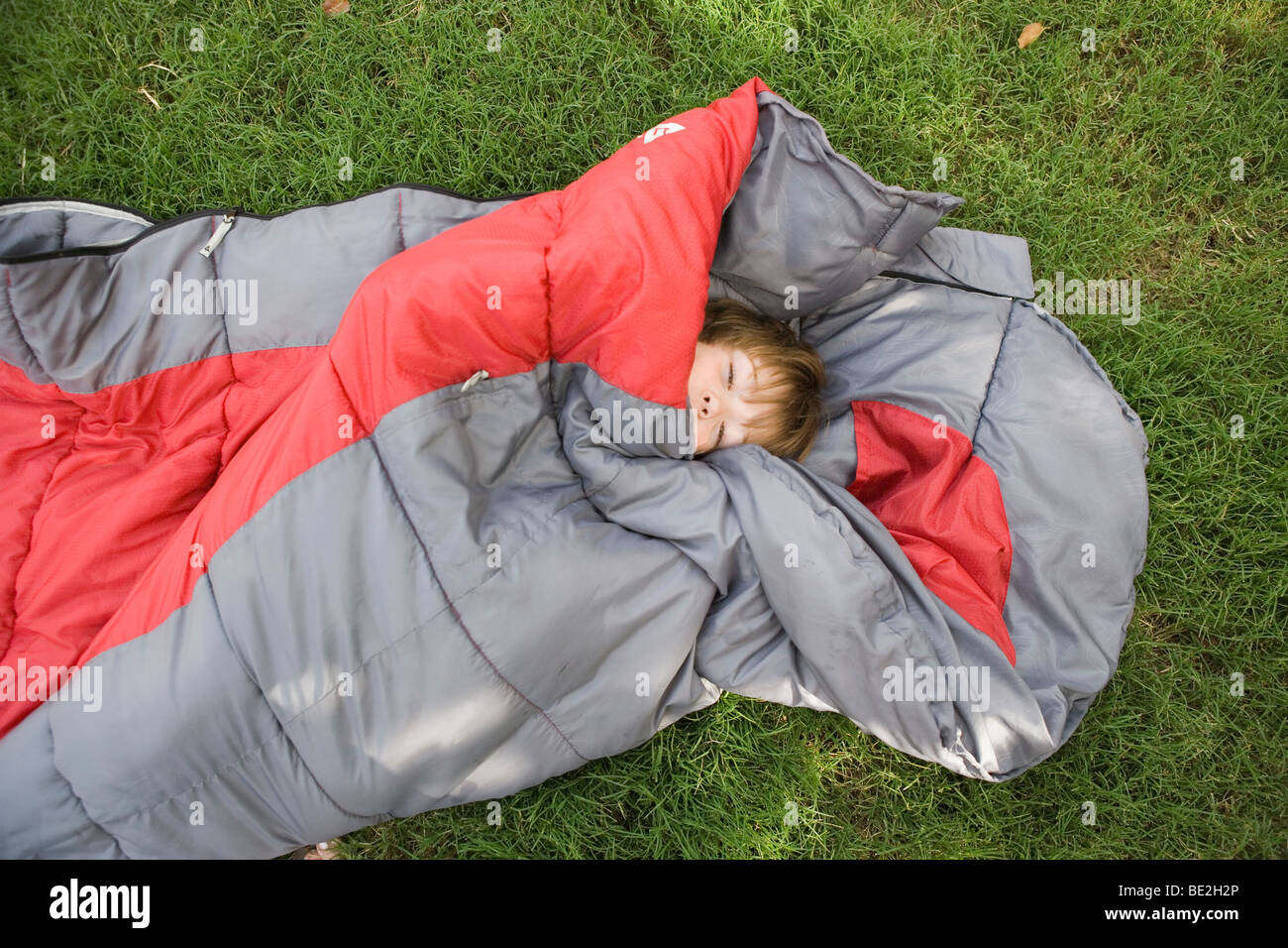 Laying A Rope Around Sleeping Bag at Zoe Agaundo blog