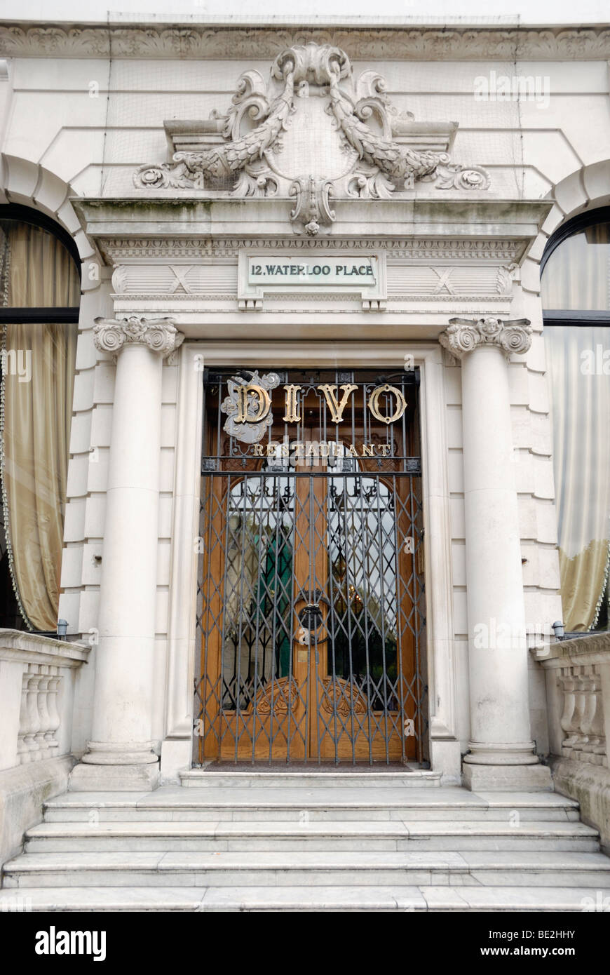 Waterloo place hi-res stock photography and images - Alamy