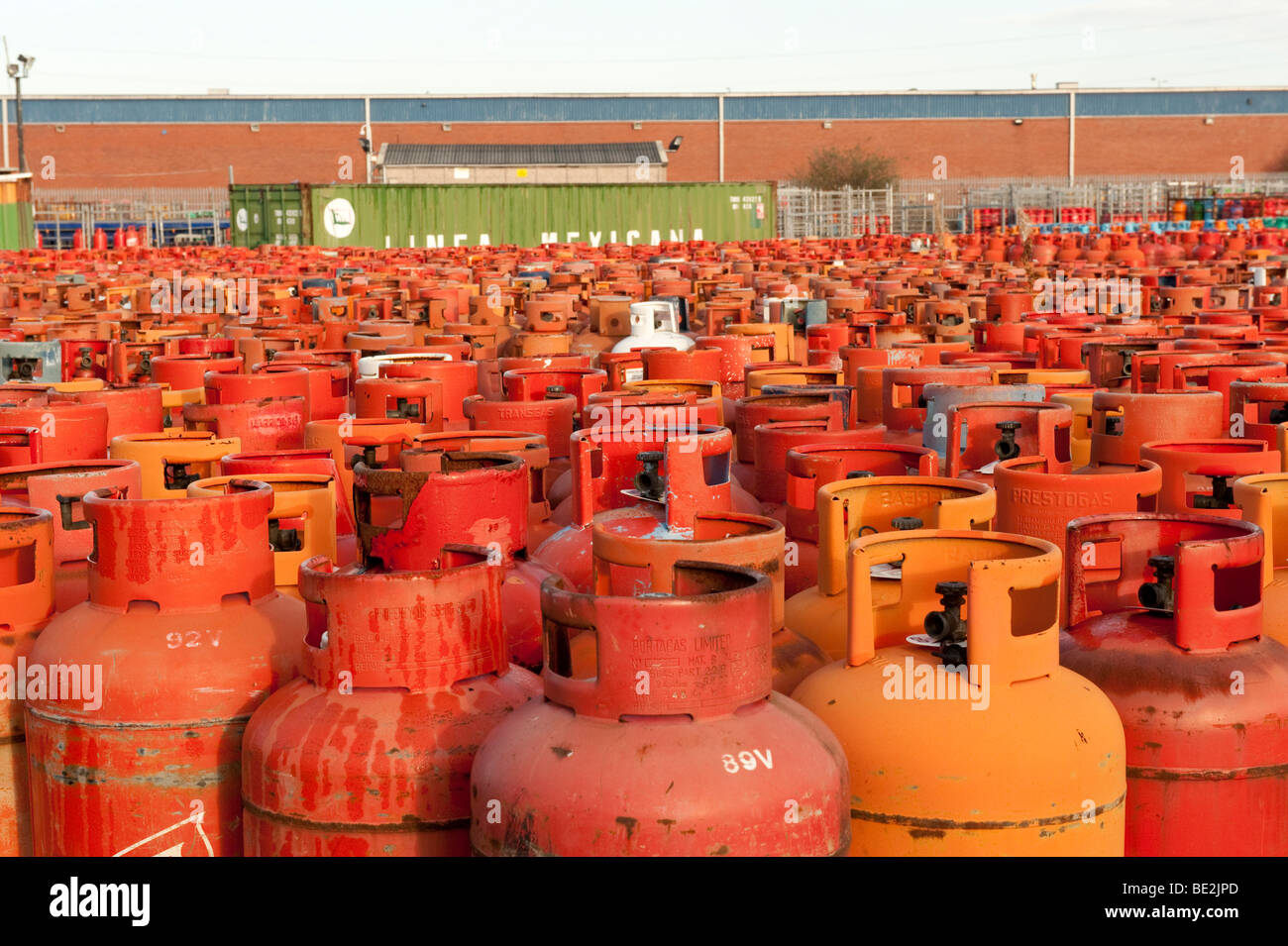 Gas cylinders hi-res stock photography and images - Alamy