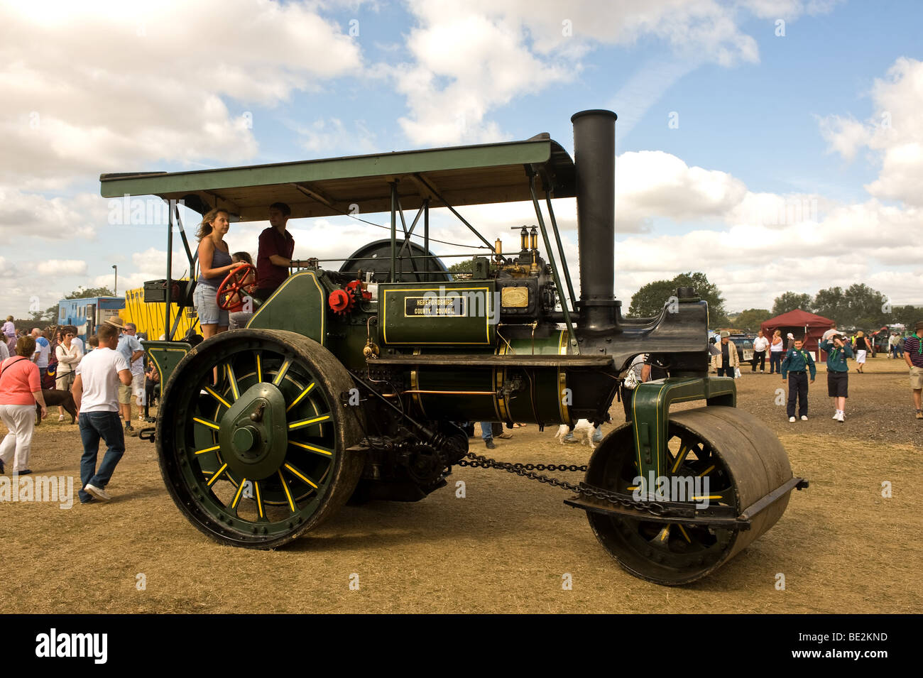 Steam roller hi-res stock photography and images - Alamy