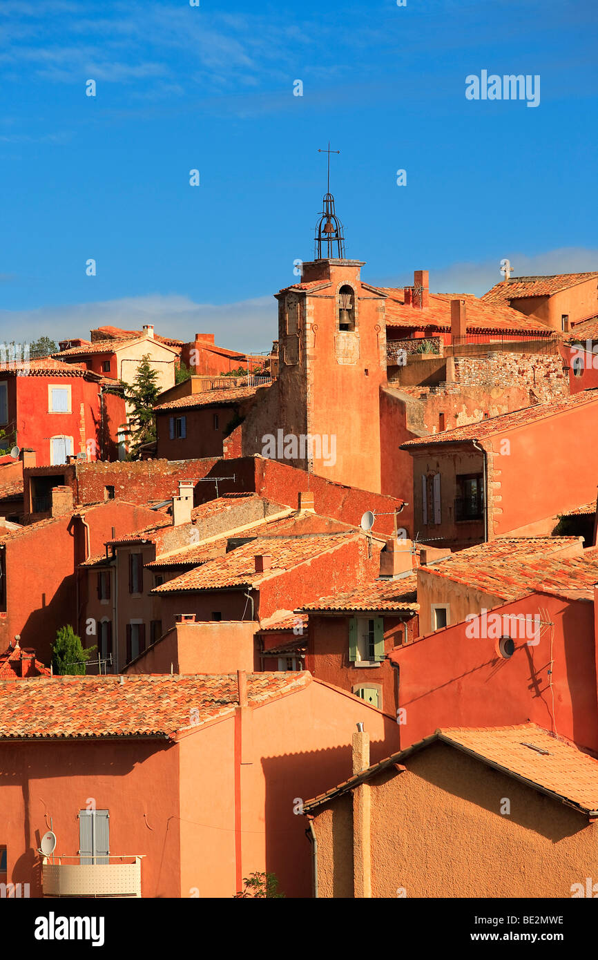 VILLAGE OF ROUSSILLON, VAUCLUSE, PROVENCE, FRANCE Stock Photo - Alamy