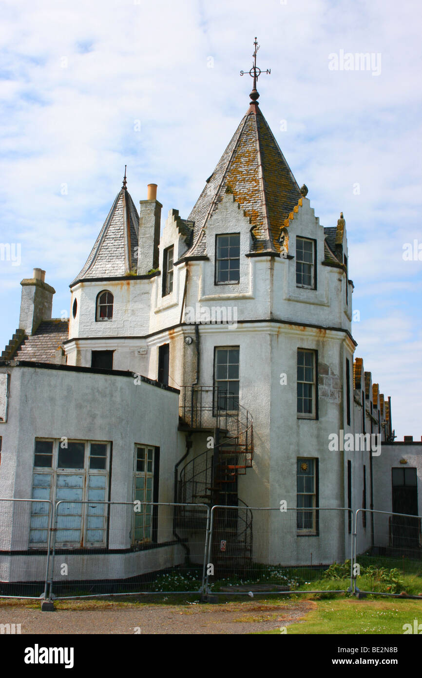 Derelict hotel in uk hi-res stock photography and images - Alamy