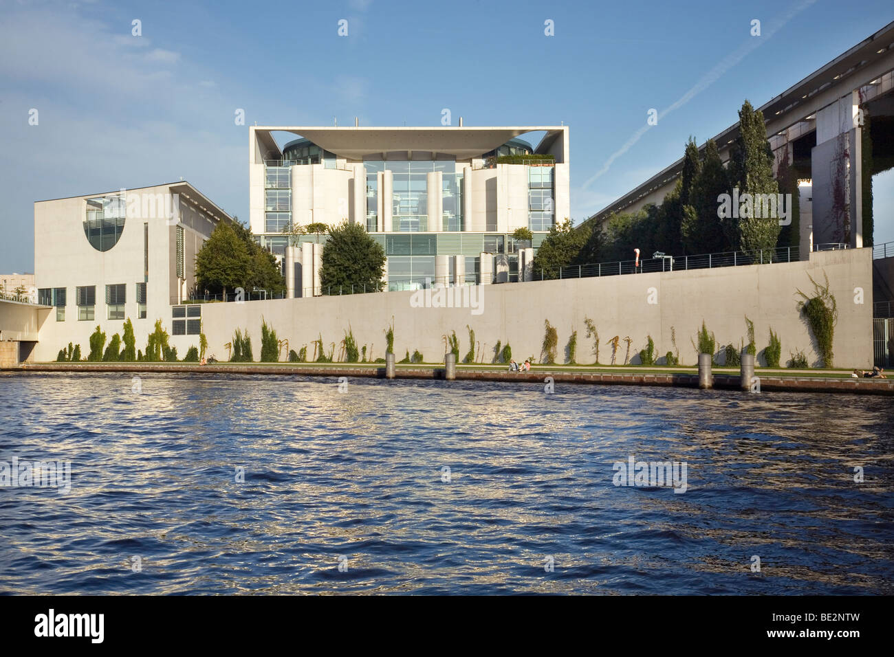 Government bundeskanzleramt hi-res stock photography and images - Alamy