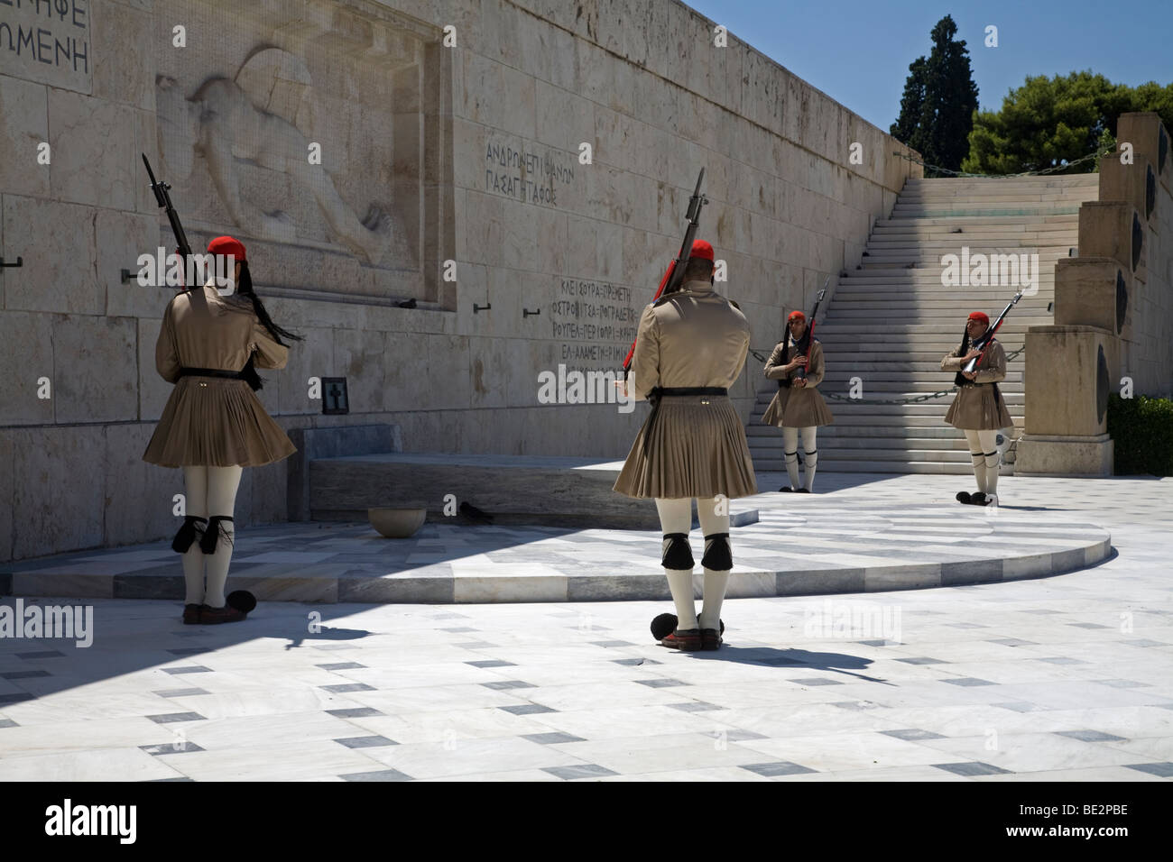 Evzones Vouli Parliament Building Syntagma Square Athens Greece Stock ...