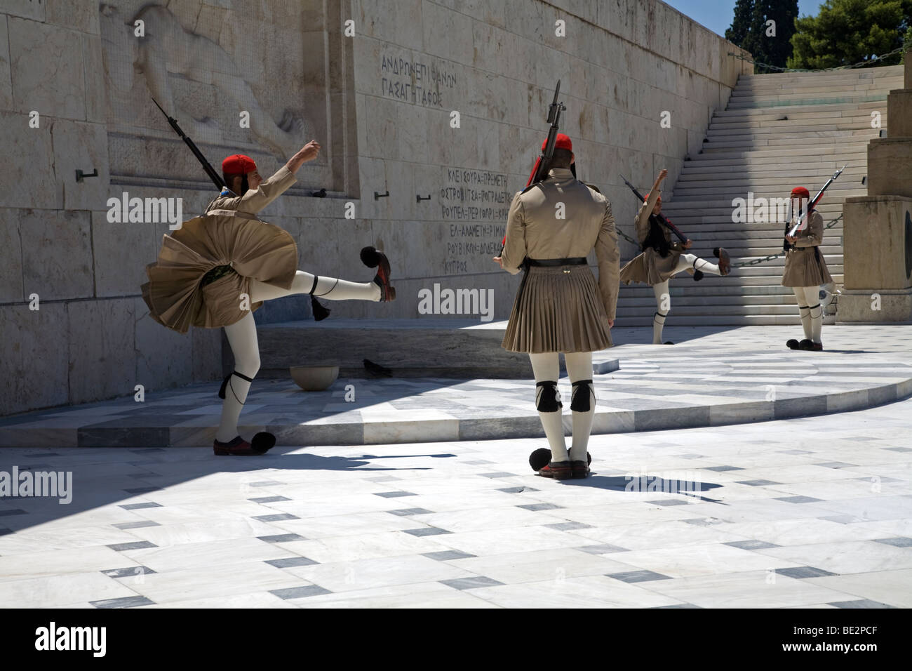 Evzones Vouli Parliament Building Syntagma Square Athens Greece Stock ...