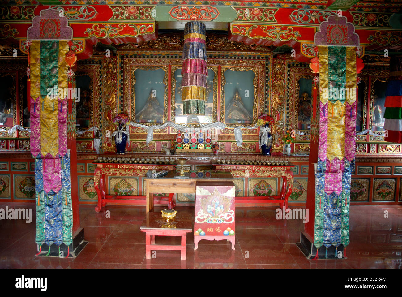Tibetanischer temple hi-res stock photography and images - Alamy