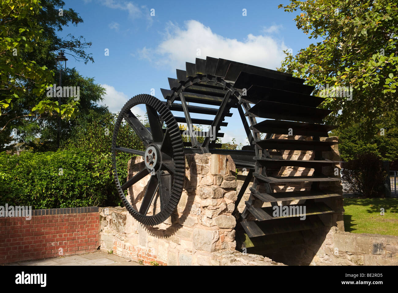 UK, England, Staffordshire, Stafford, Mill Bank, waterwheel, remains of ...