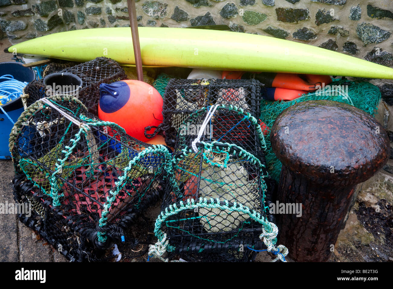 Bow nets hi-res stock photography and images - Alamy
