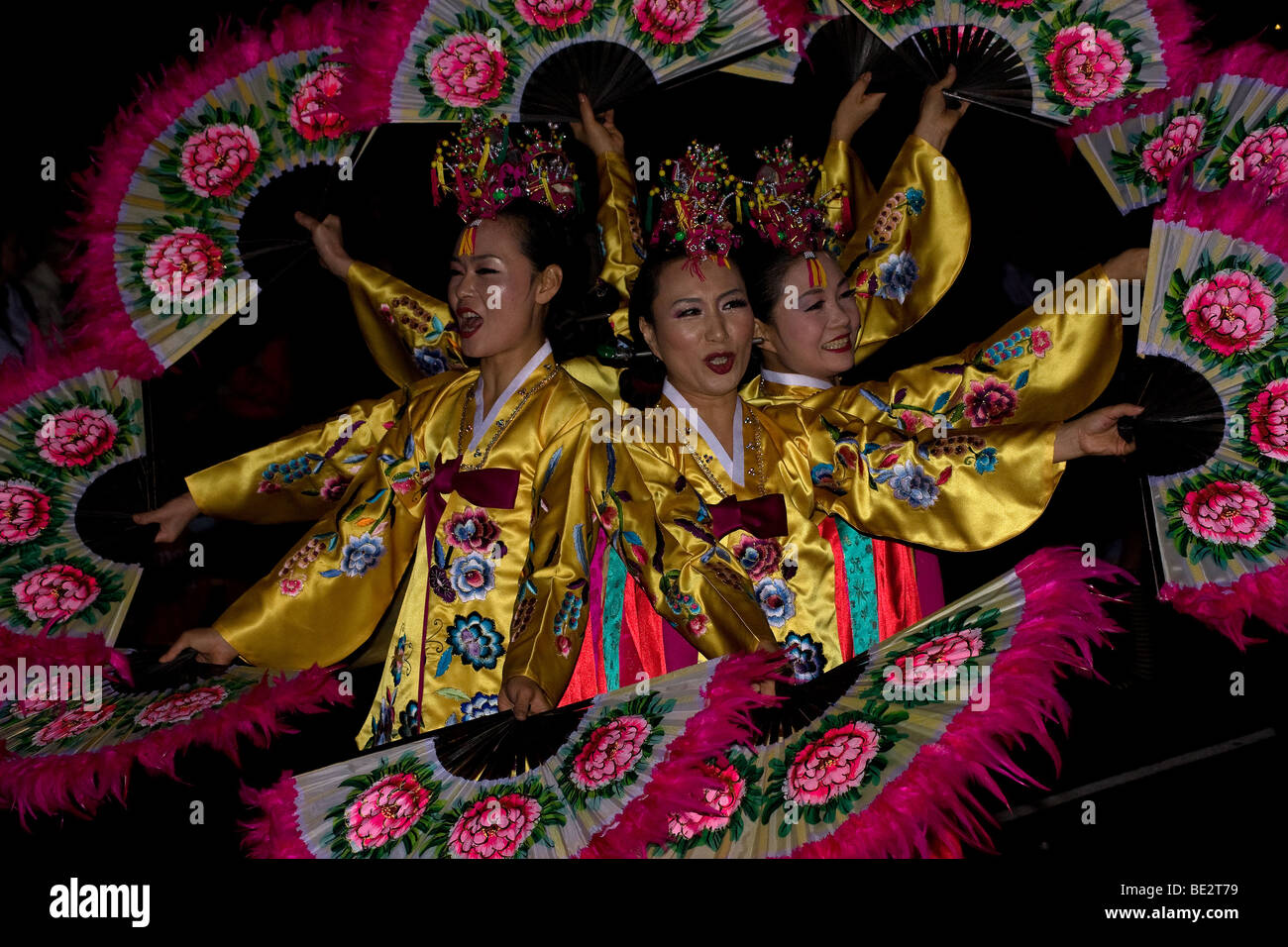 chinese women female traditional fan dance parade procession carnival ...
