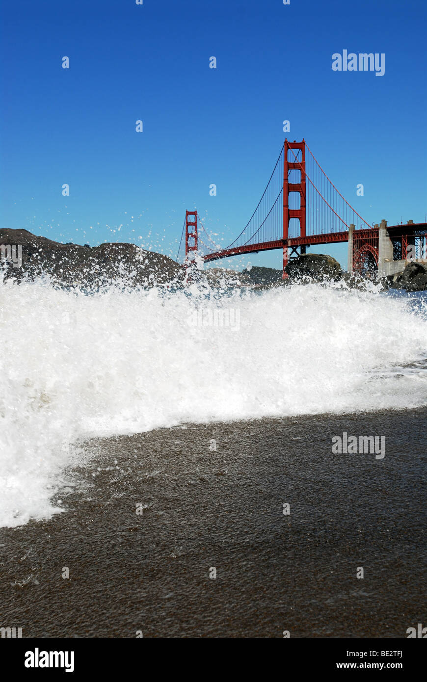 Golden gate bridge waves hi-res stock photography and images - Alamy