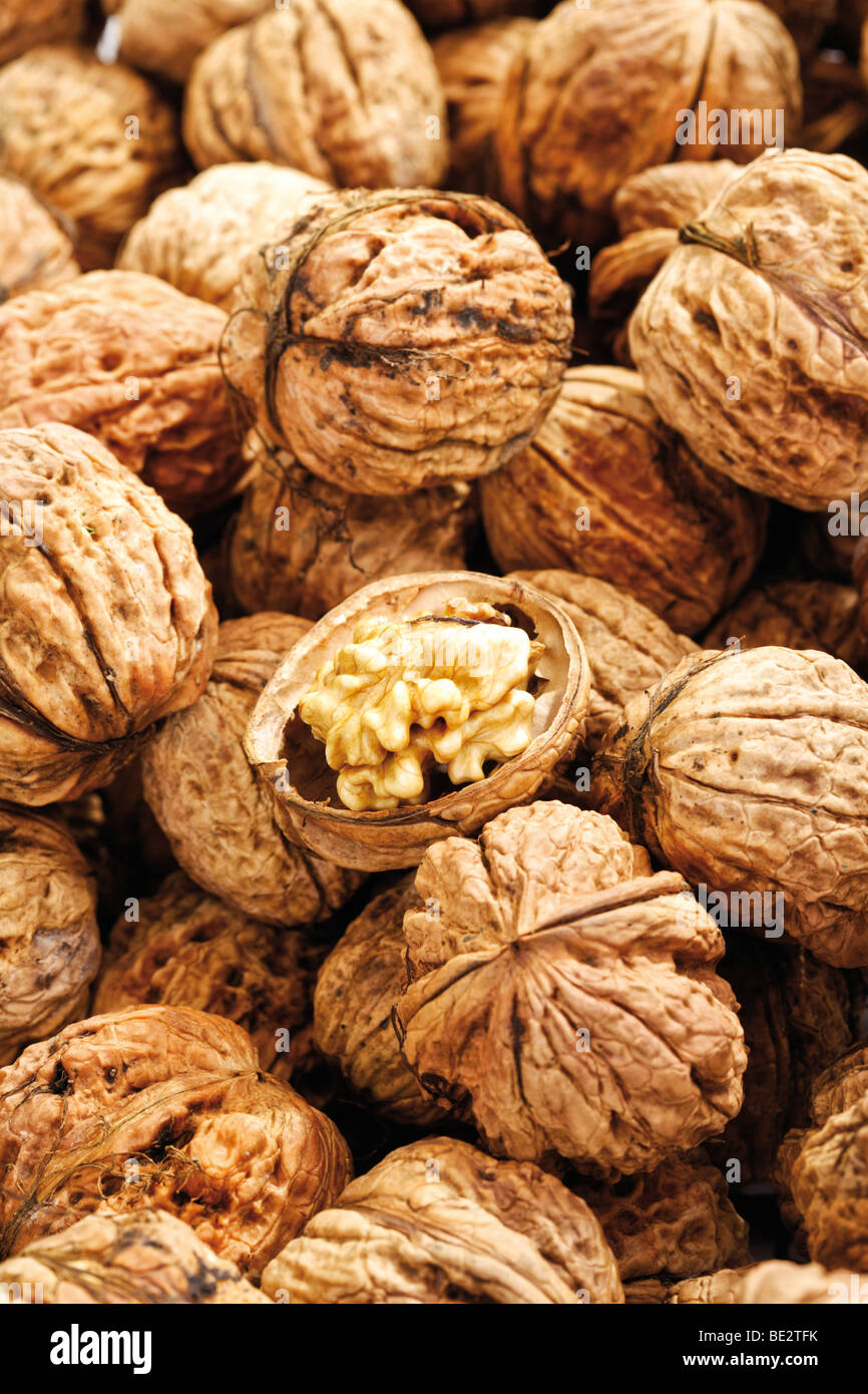Walnuts, full frame Stock Photo - Alamy