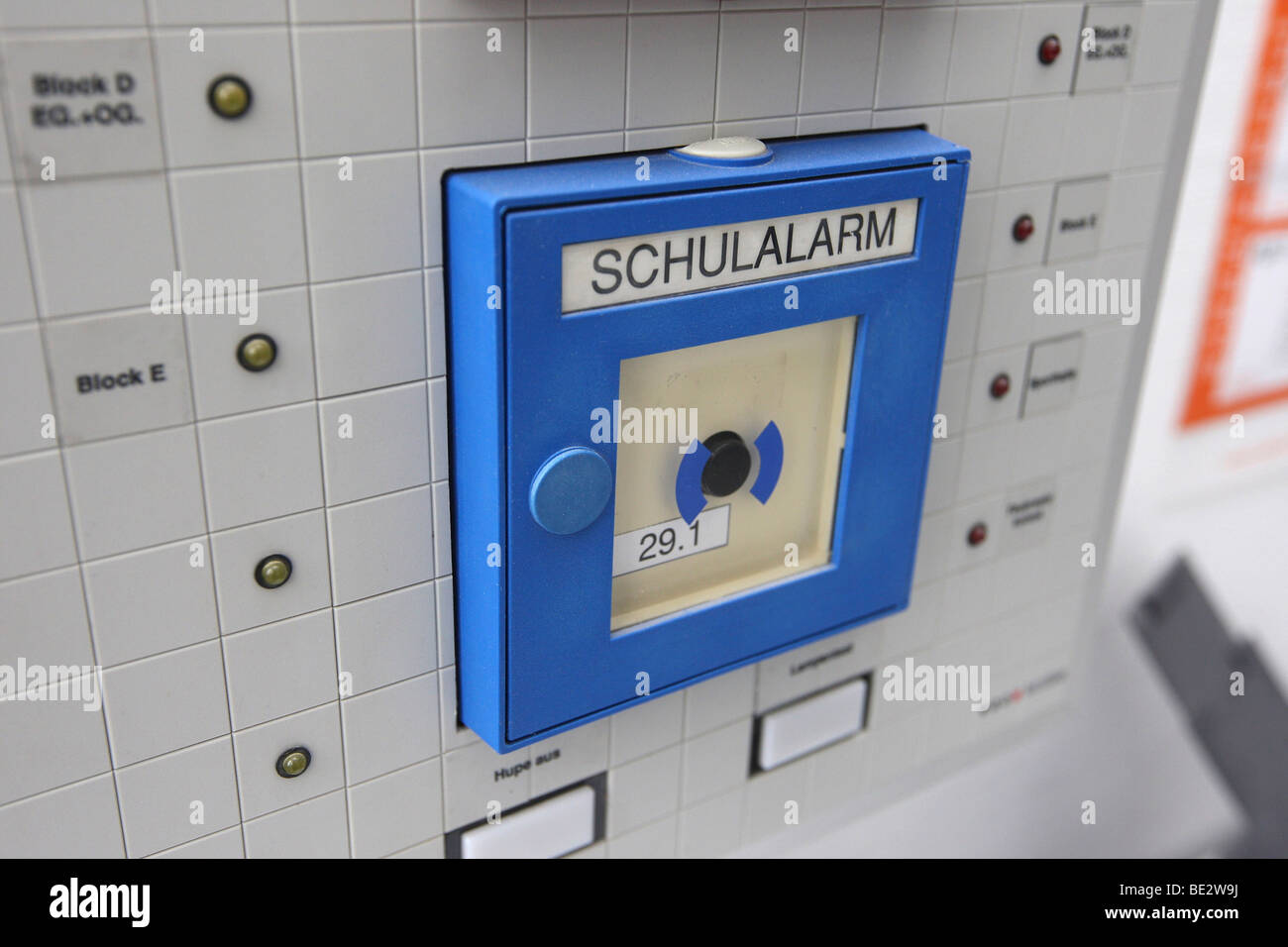Schulalarmmelder hi-res stock photography and images - Alamy