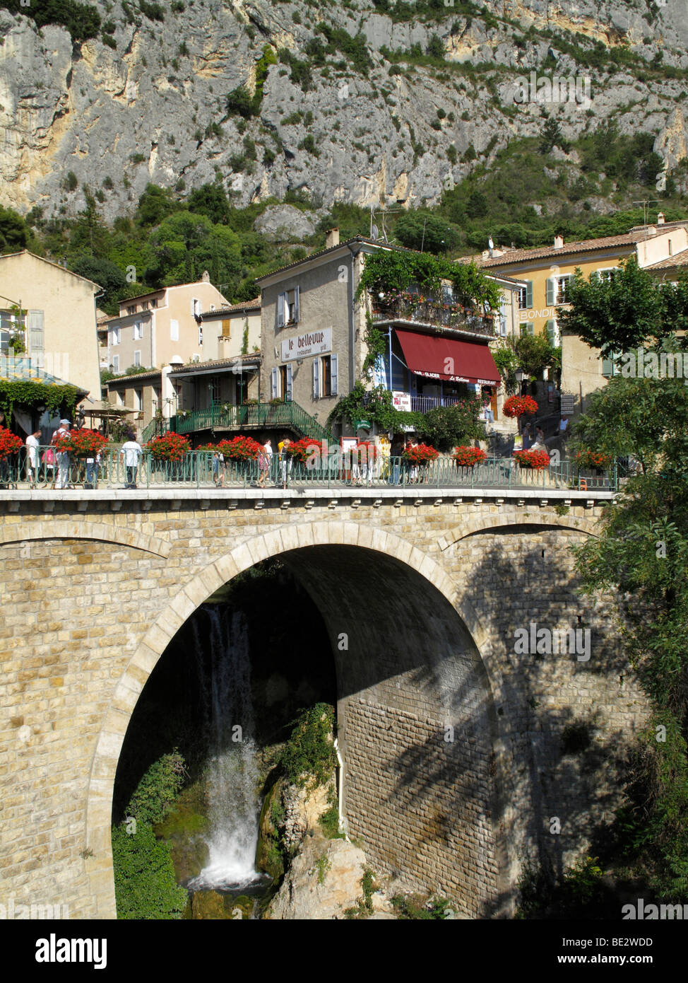 The town of Moustiers Sainte Marie on the edge of the Gorges du Verdon ...