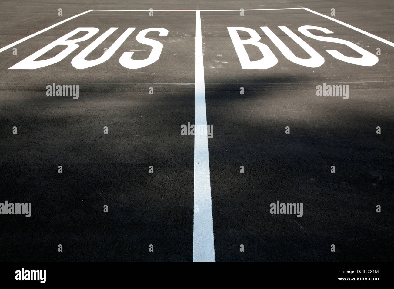 Bus parking hi-res stock photography and images - Alamy