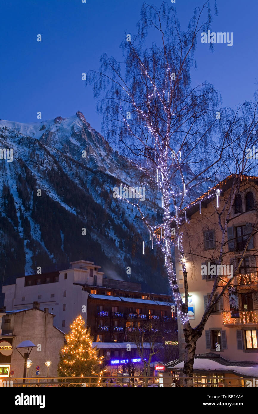 Chamonix town night france hi-res stock photography and images - Alamy