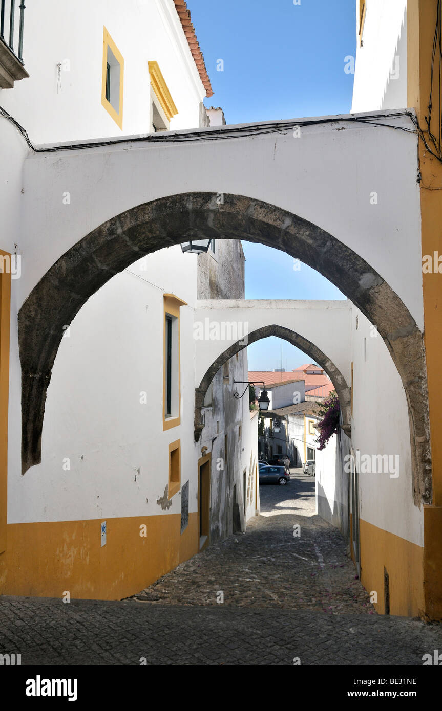 Evora streets hi-res stock photography and images - Alamy