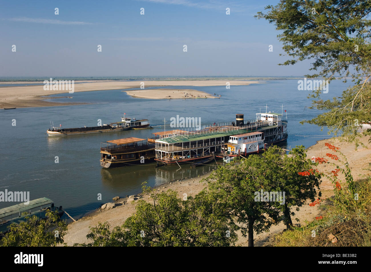 Irrawaddy cruise hi-res stock photography and images - Alamy
