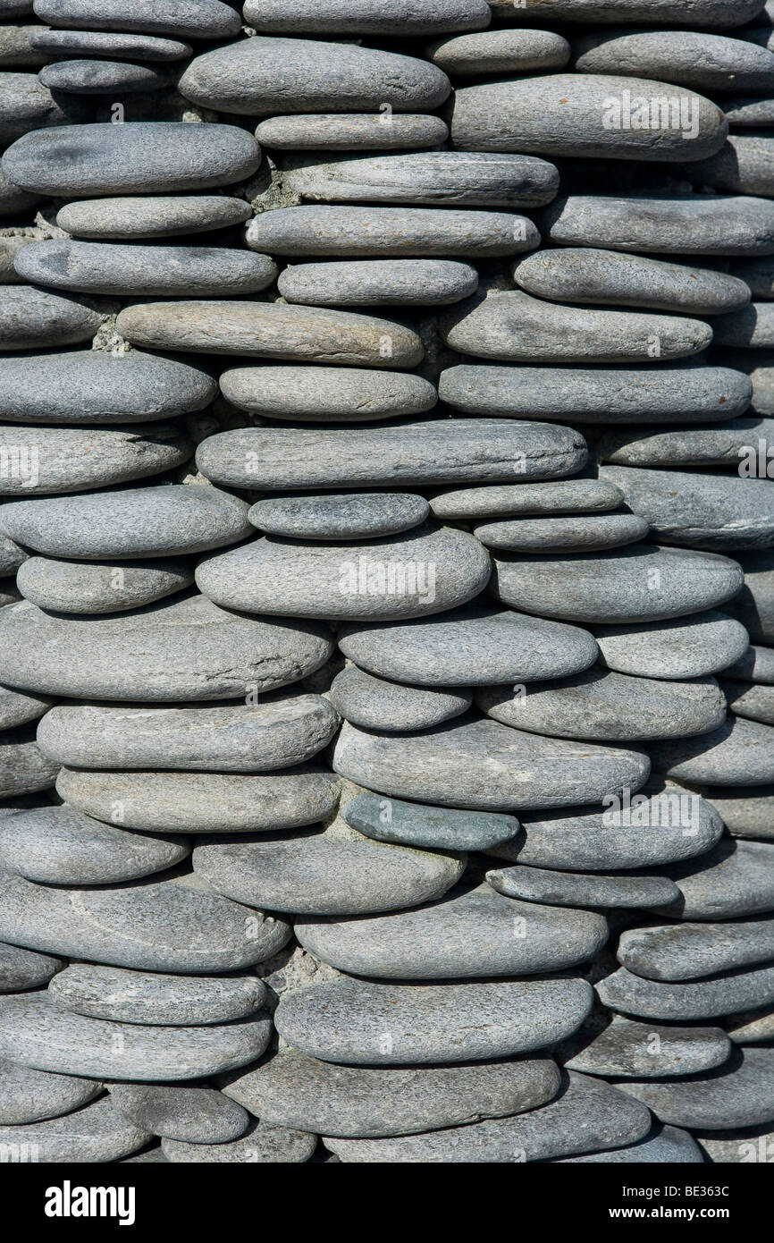 Round Natural Stone Wall