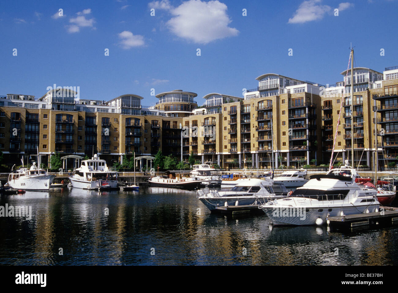 Boote in uk marina hi-res stock photography and images - Alamy