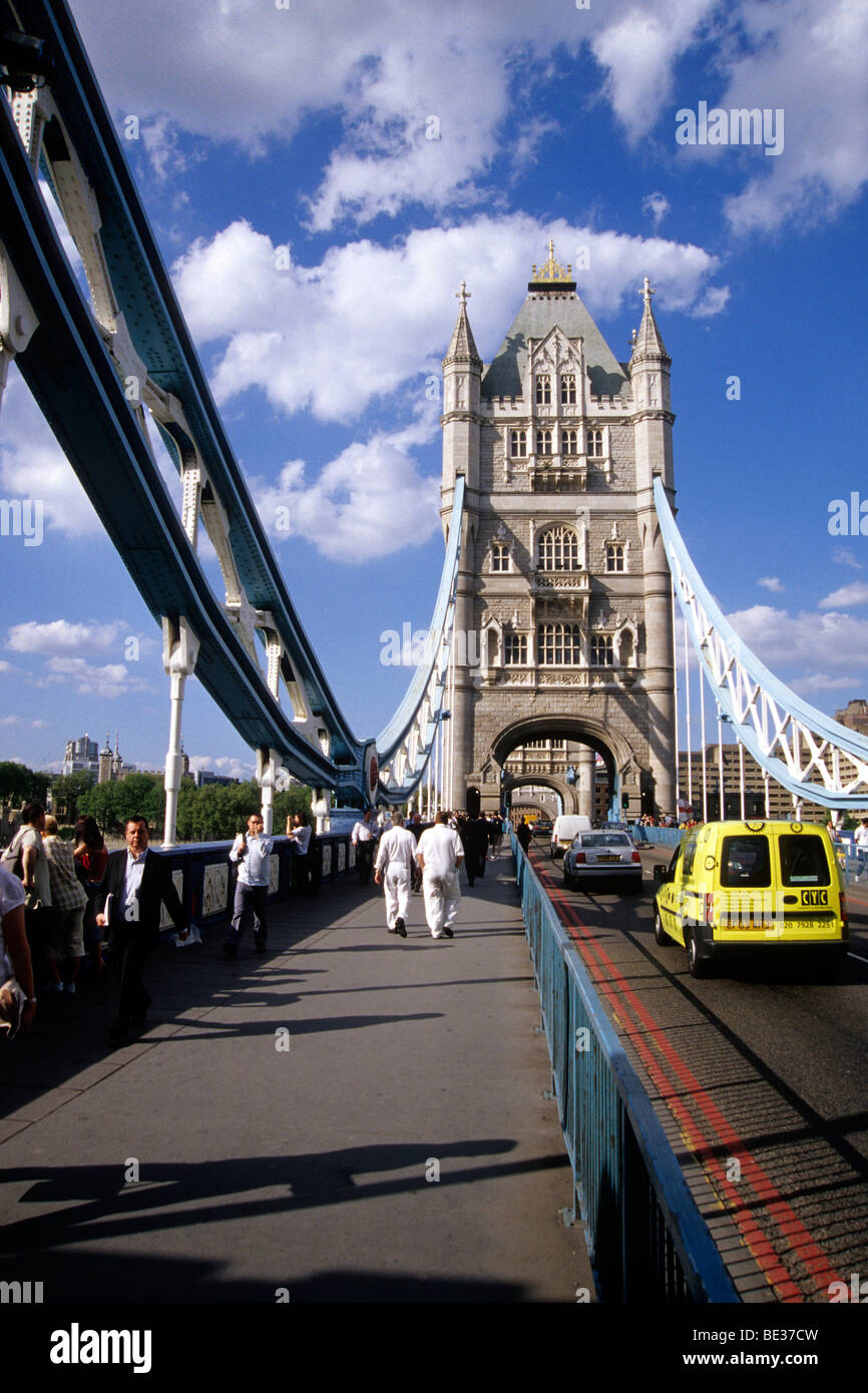 Tower Bridge, neo-Gothic bridge crossing the River Thames in the east ...