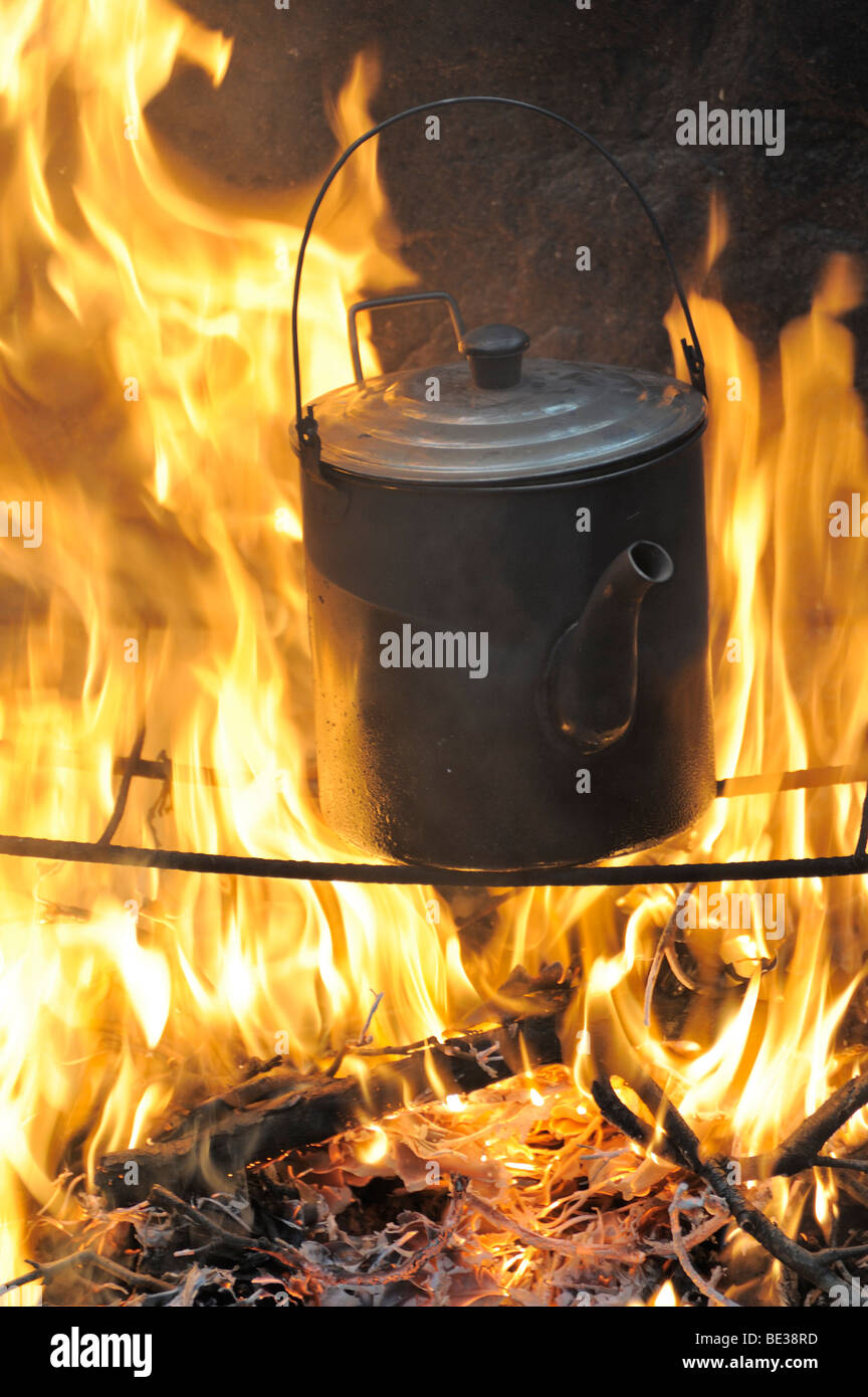 Billy can on camp fire Australia out back bush making tea Stock Photo ...