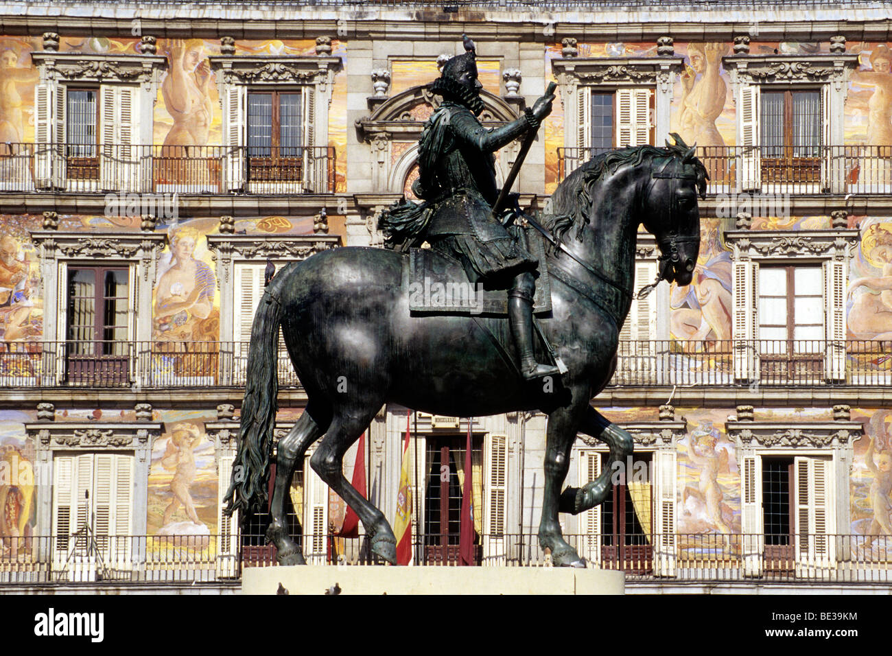 Equestrian statue of Philip II, Felipe II, on the Renaissance square of ...