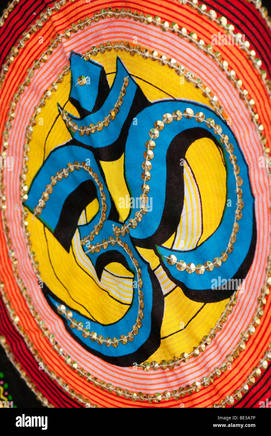 Om sanskrit symbol hi-res stock photography and images - Alamy