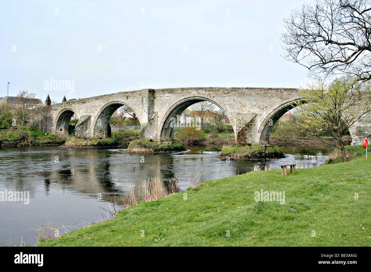 Medieaval bridge hi-res stock photography and images - Alamy