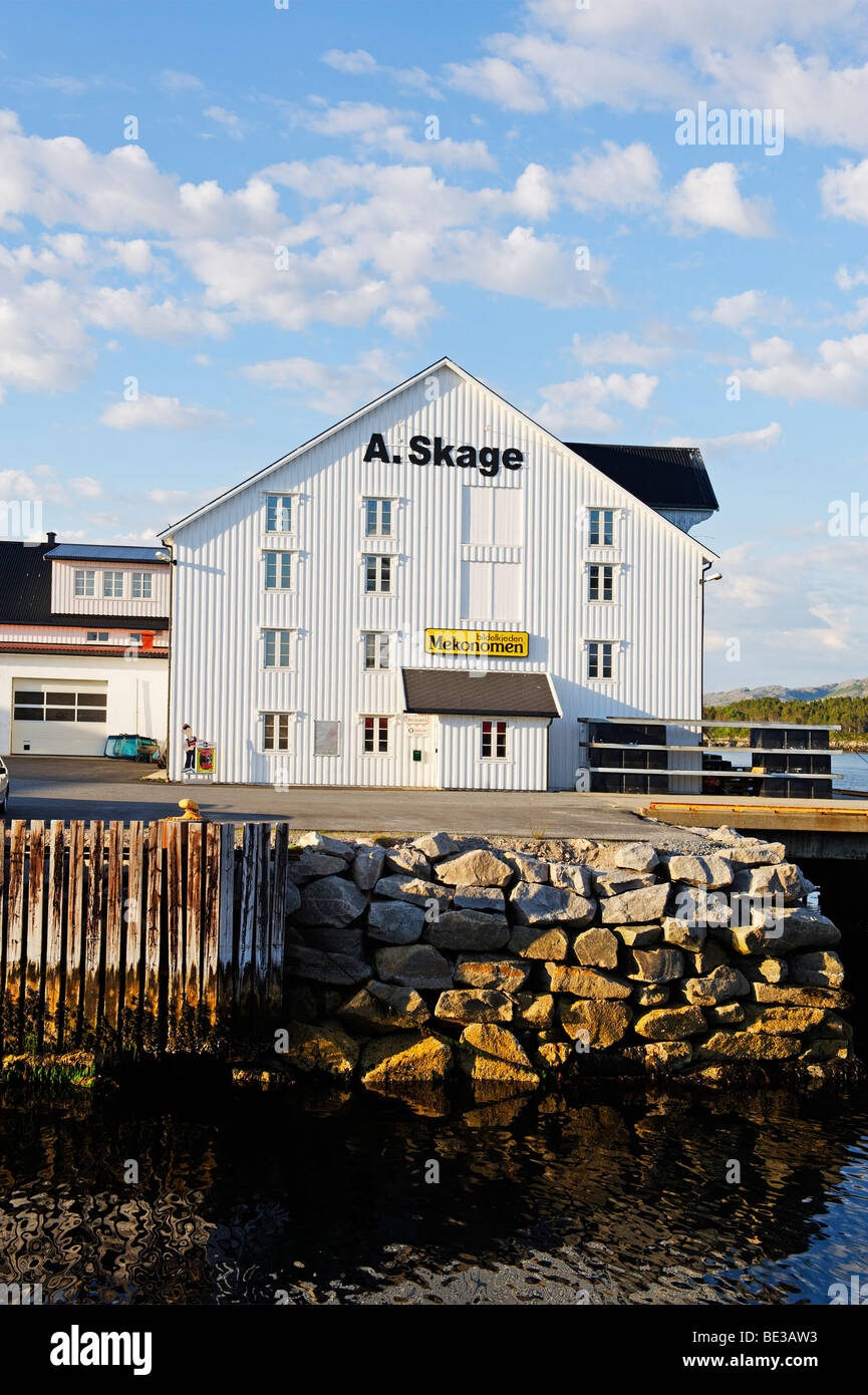 Warehouse facades hi-res stock photography and images - Alamy