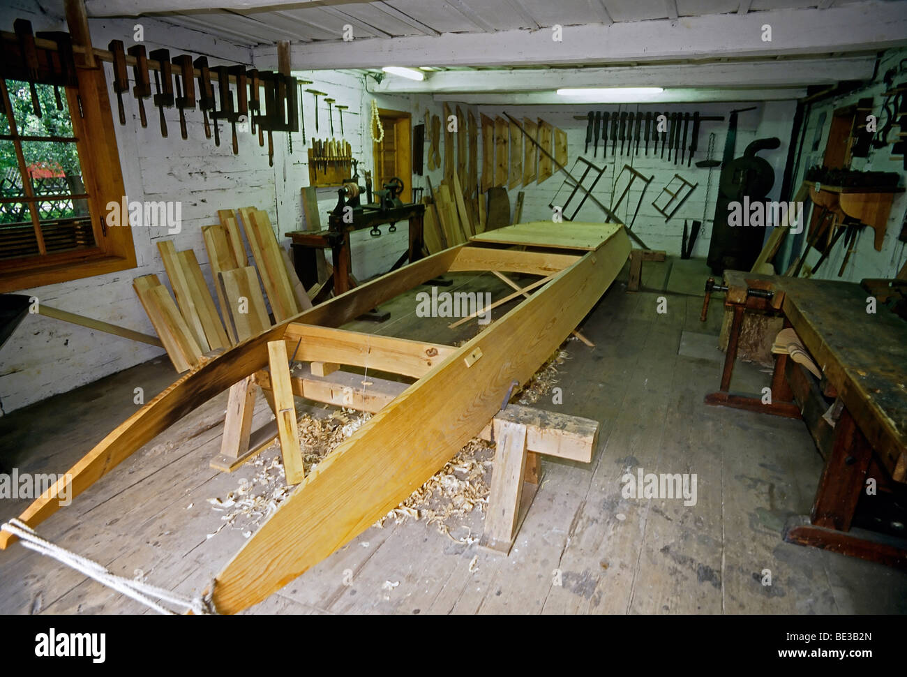 Building a traditional Spreewald boat, in a carpenter's workshop, boat ...