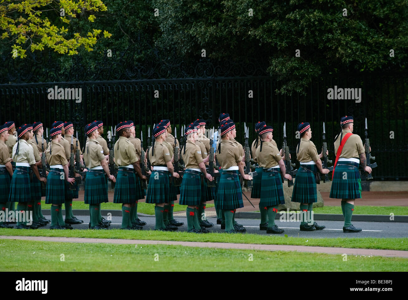 Scots Guards Regiment Stock Photos & Scots Guards Regiment Stock Images ...