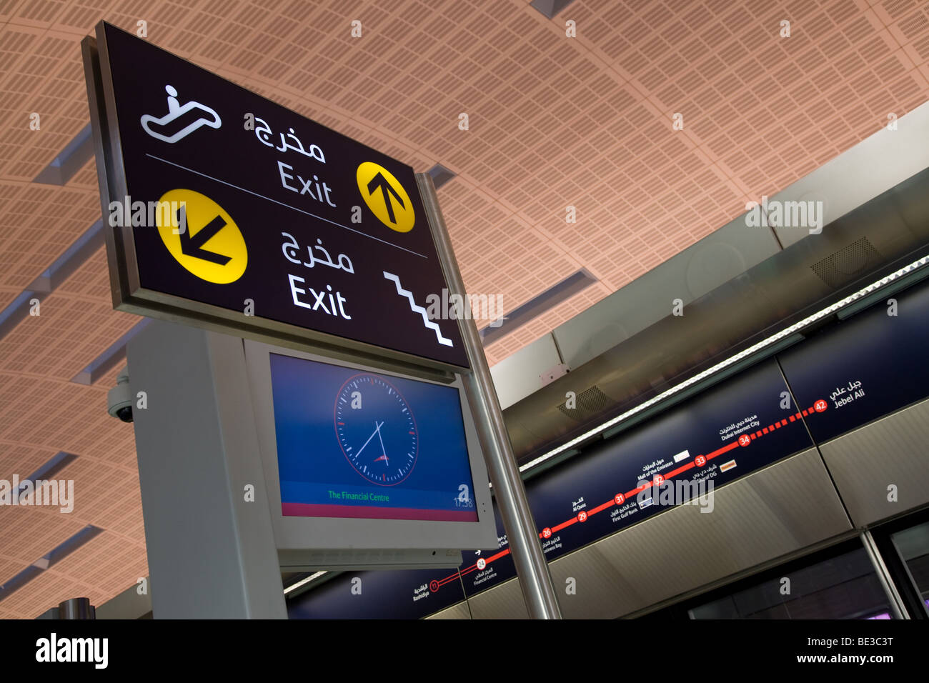 New Dubai Metro railway line track train trains Stock Photo - Alamy