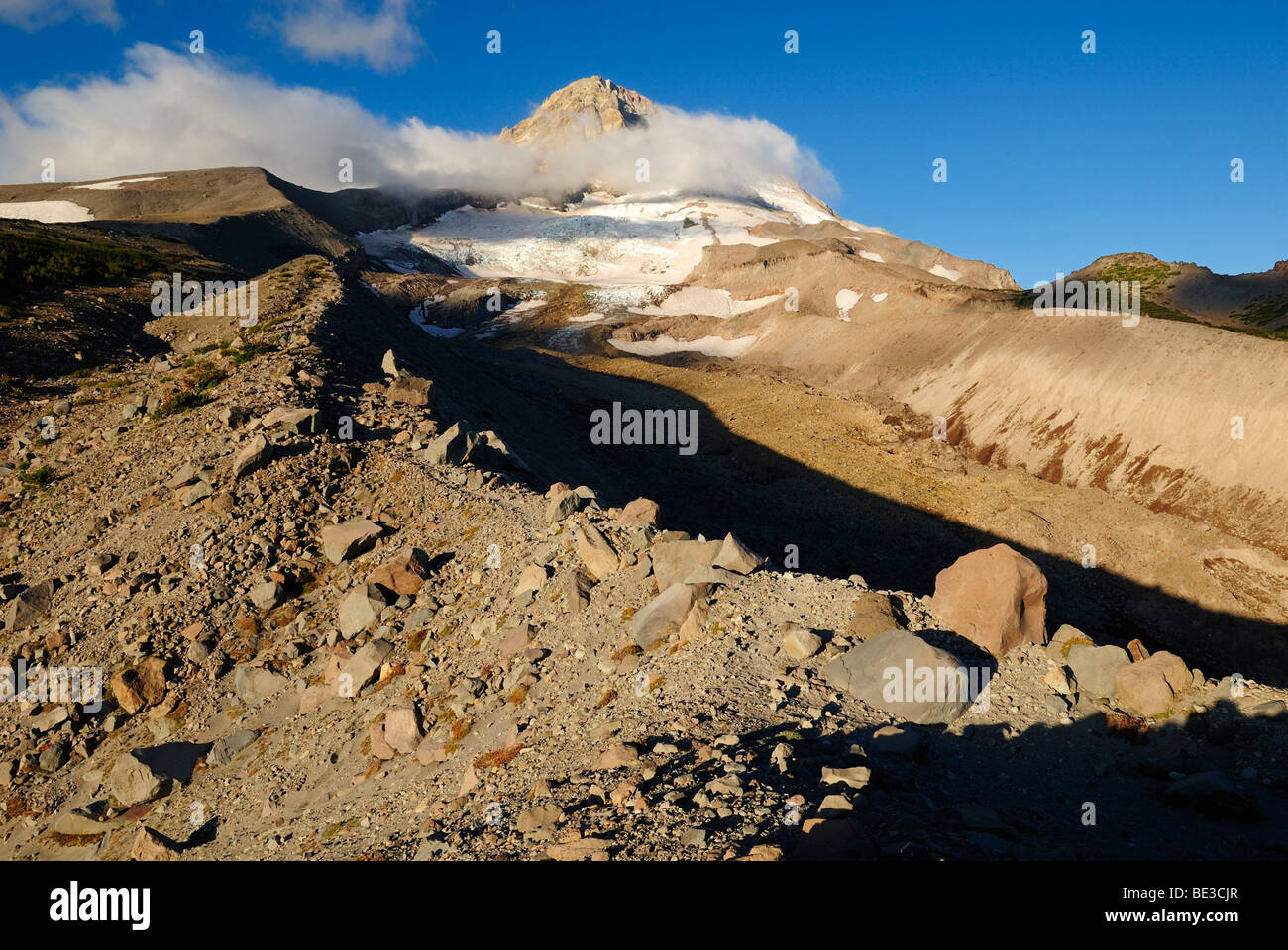 East face of Mount Hood volcano, Cooper Spur Trail, Cascade Range ...