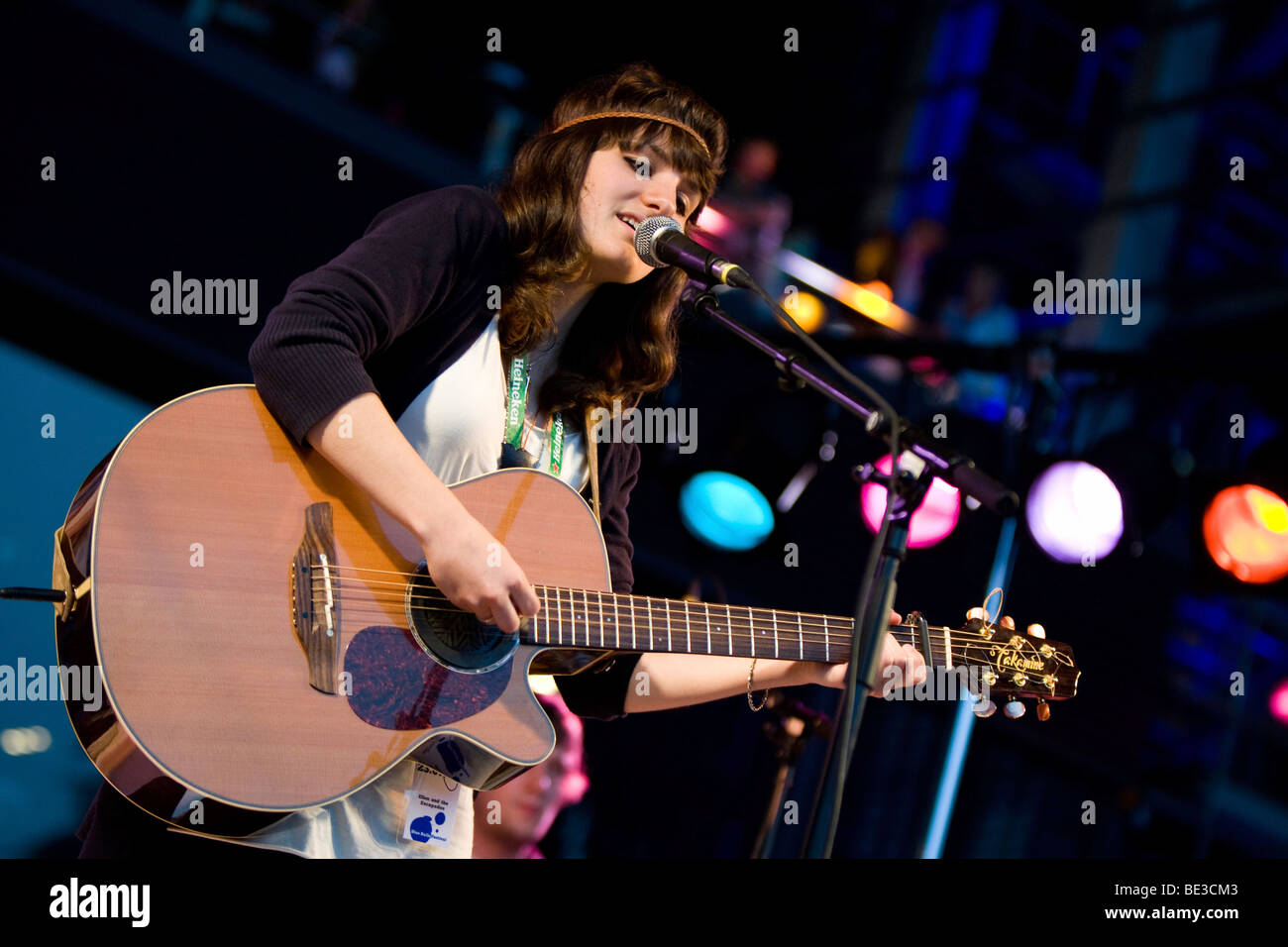 Ellen Smith, singer and front woman of the British pop band Ellen and ...