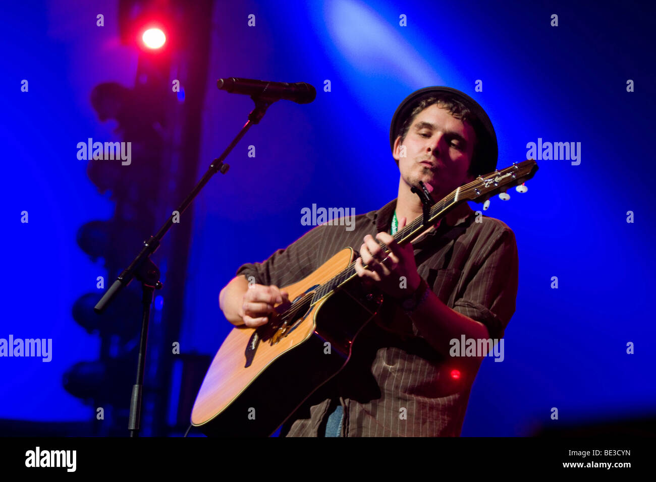 Sean blue hi-res stock photography and images - Alamy