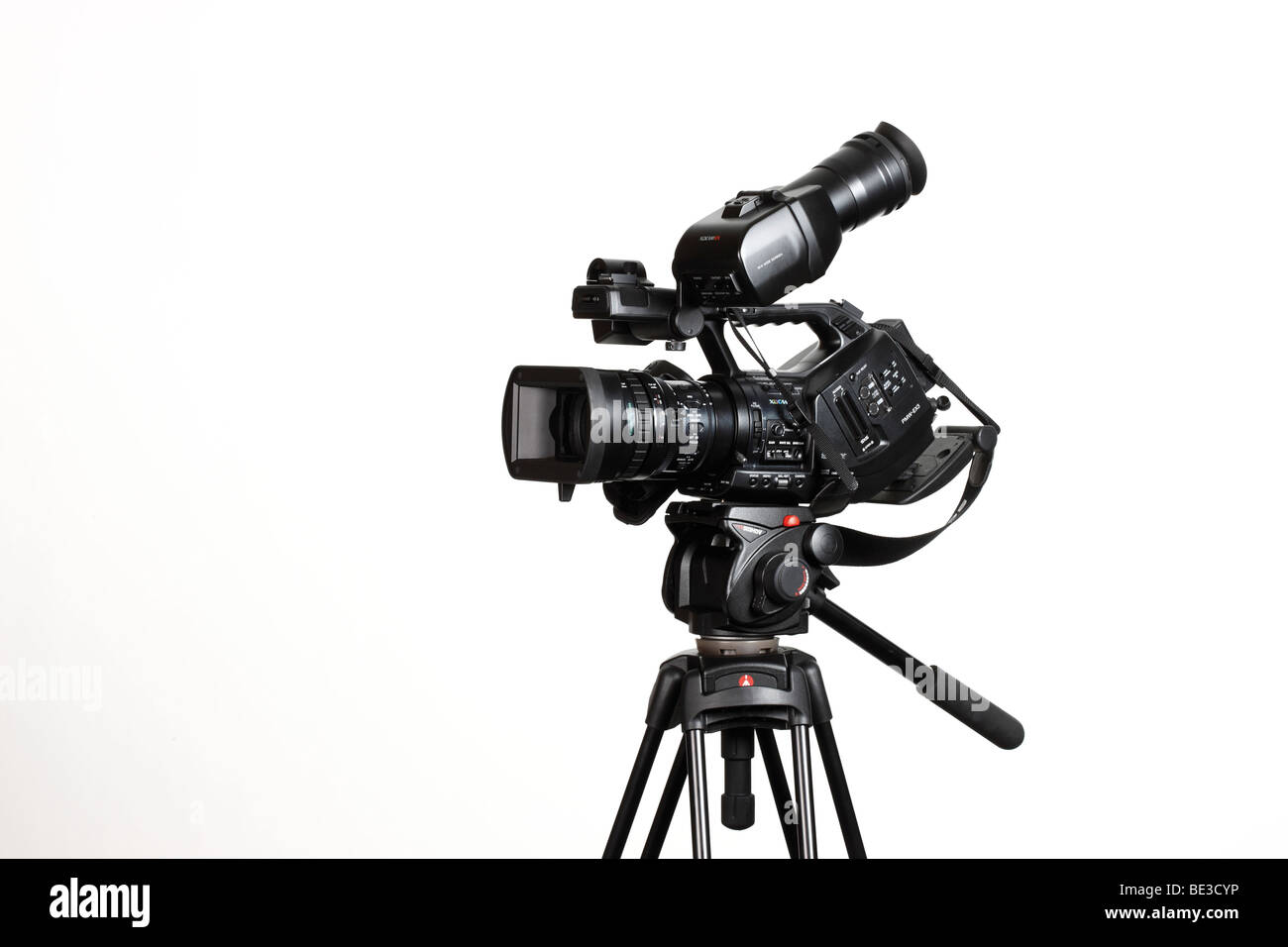 Video camera on tripod hi-res stock photography and images - Alamy