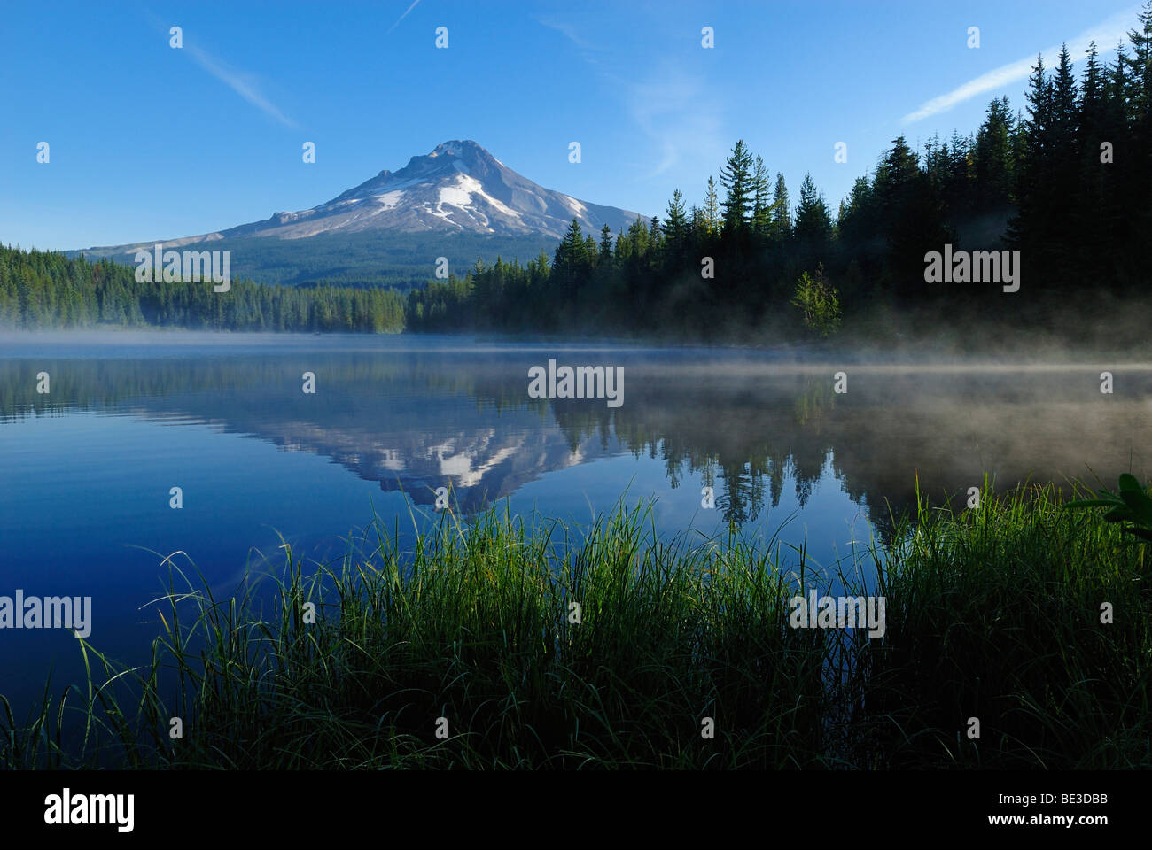 Cascade Volcanos High Resolution Stock Photography and Images - Alamy