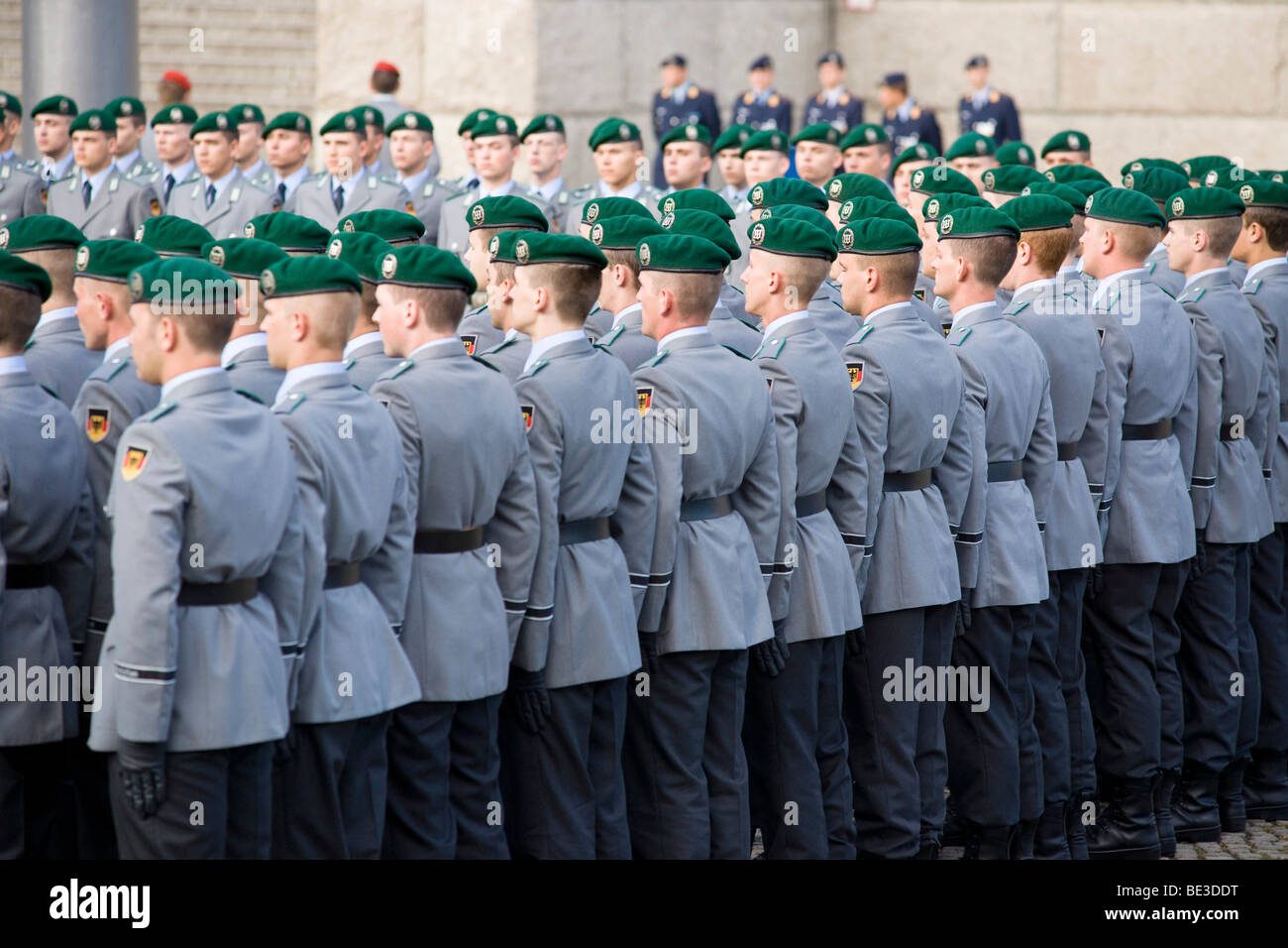 Recruits of the guard battalion of the Bundeswehr, German army, taking ...